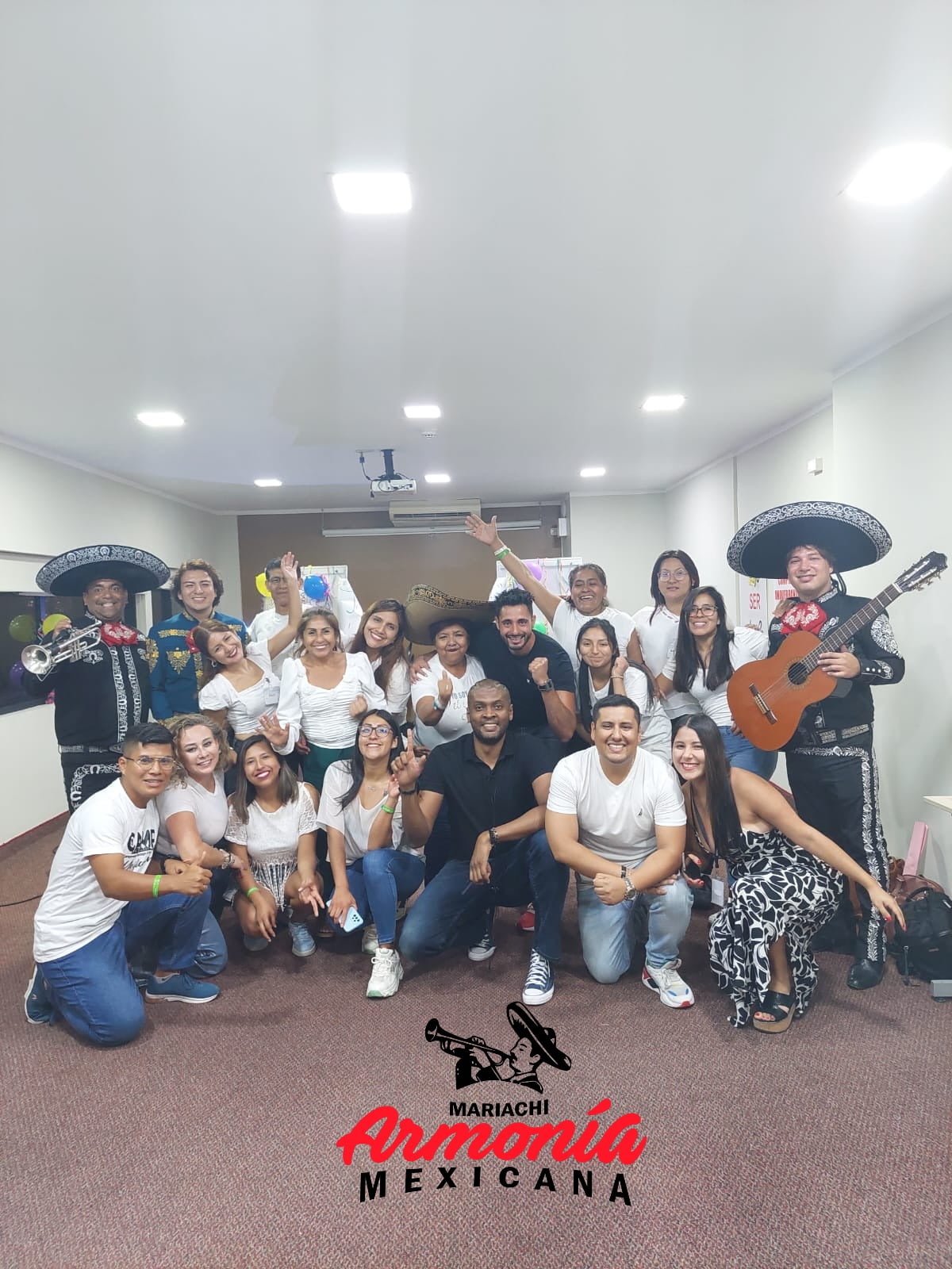 Nosotros - Mariachi Armonía Mexicana